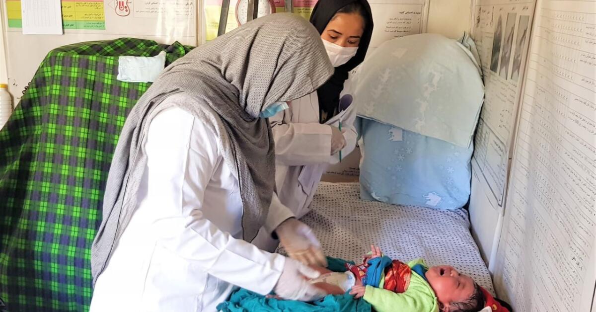 Nearly Half of Daikundi’s Health Posts Shut Down Amid Aid Cuts – KabulNow